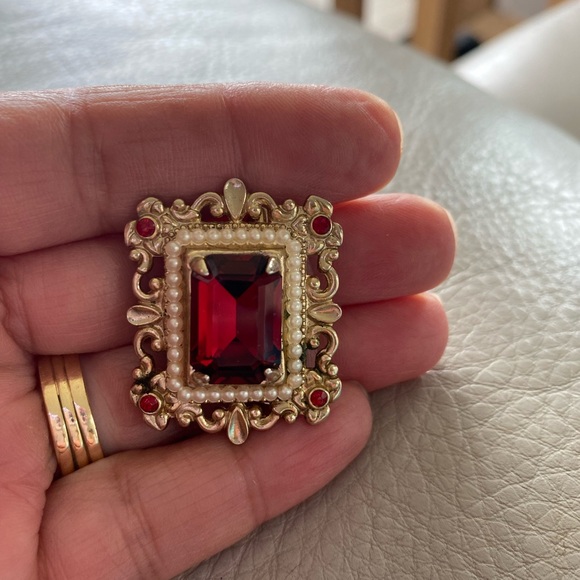 Coro | Jewelry | Coro Brooch Elegant Red Rhinestones Seed Pearls Gold ...